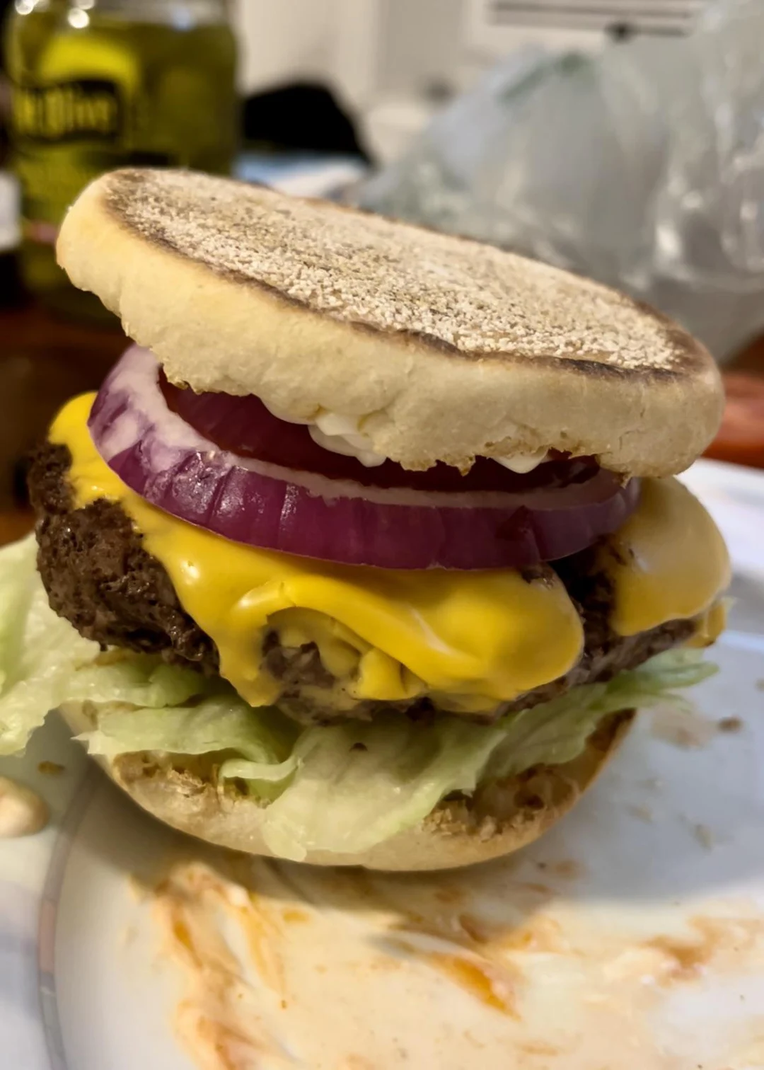 Krabby Patty Lookin Burger | Scrolller