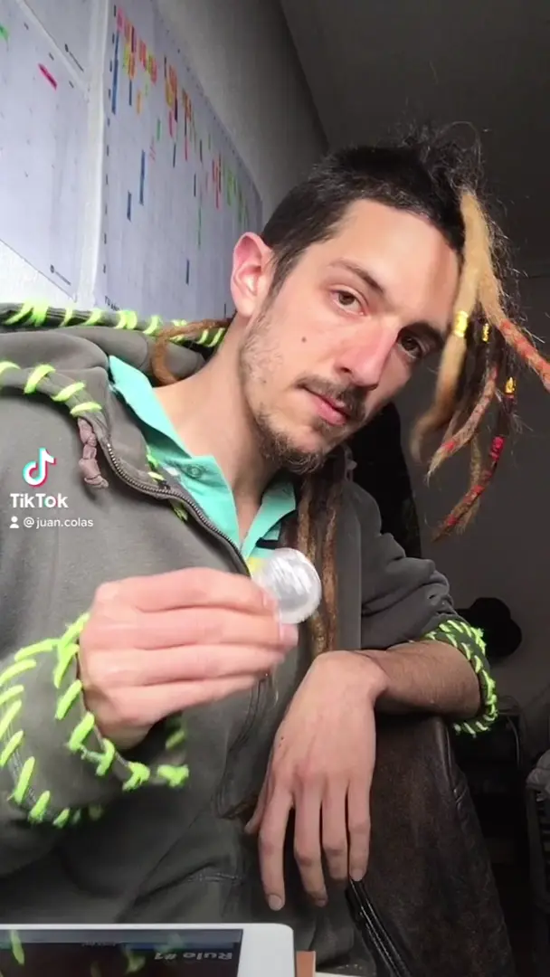 Back palm | Scrolller