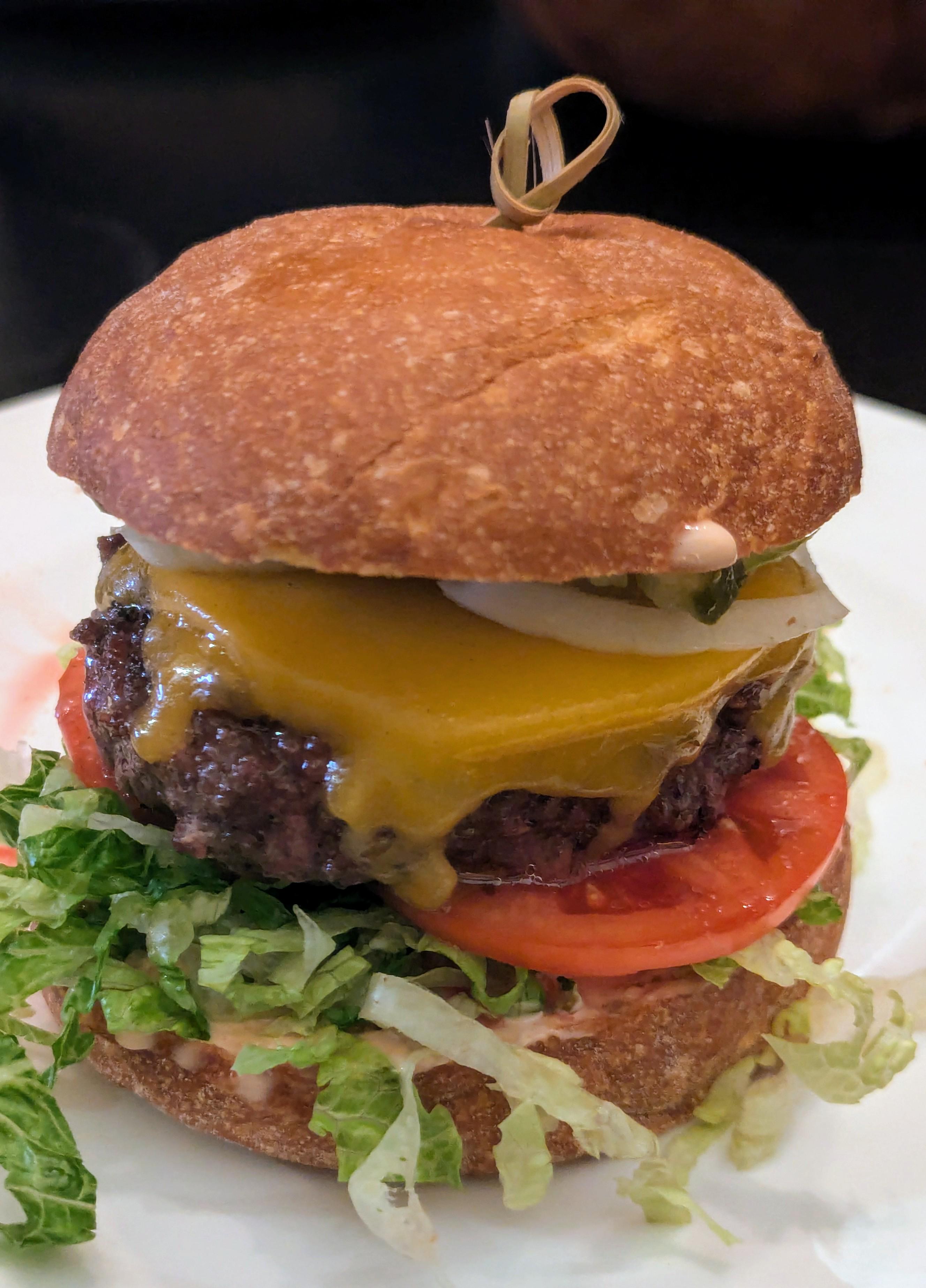 Backyard grilled burger | Scrolller