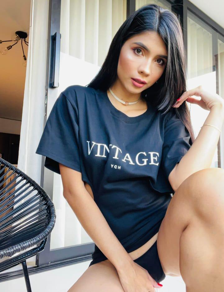 Colombiana + Palestina | Scrolller