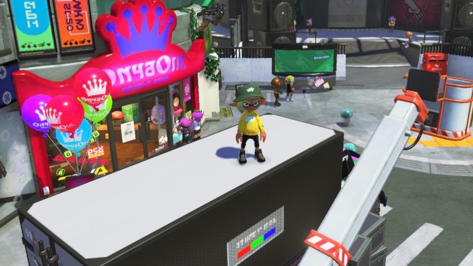 On top of the van!!! | Scrolller