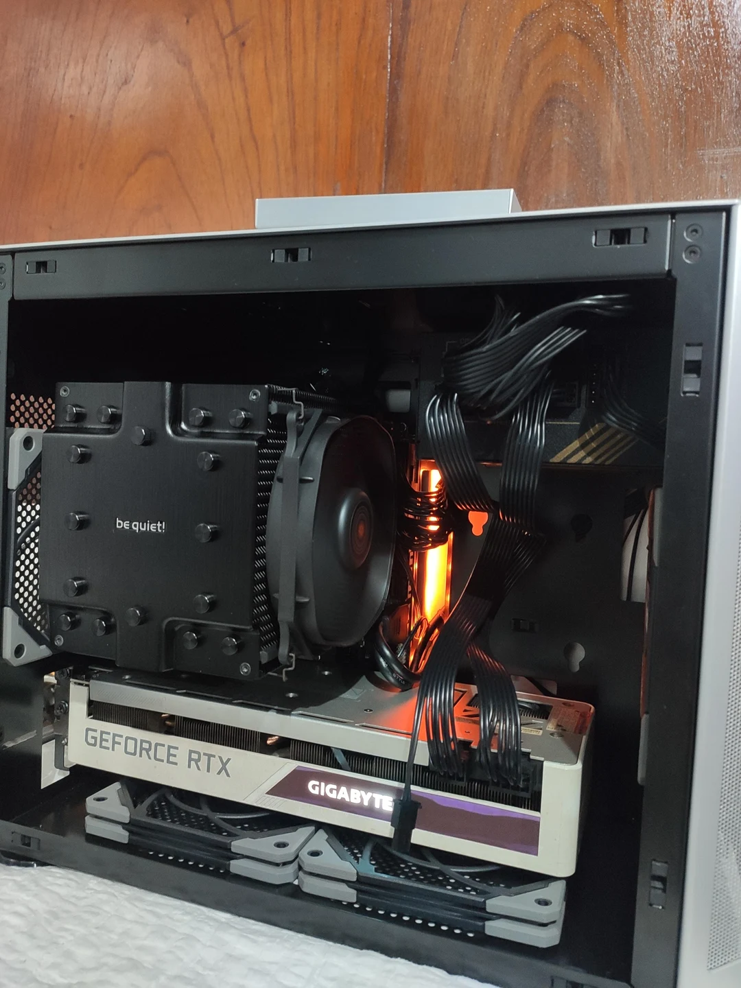 Finished cramming it up inside, and my first proper ITX build. | Scrolller