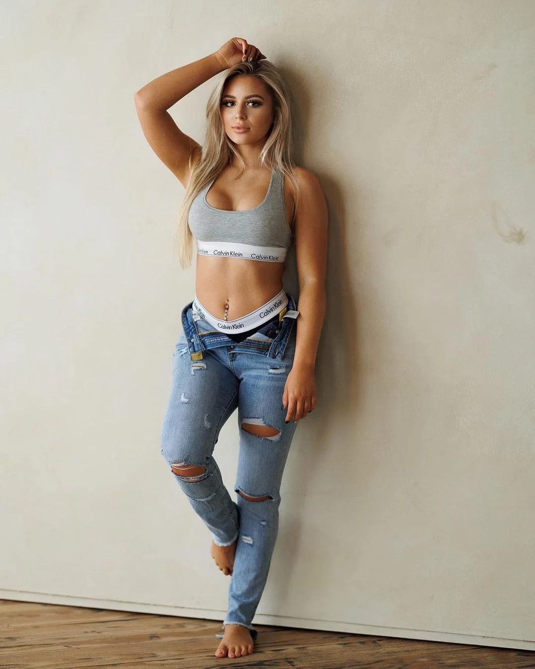 Ashlyn S | Scrolller