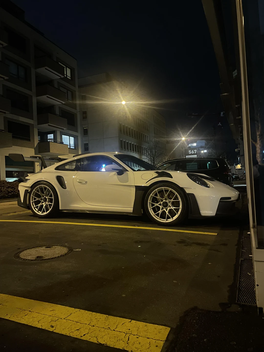 Porsche 911 992 GT3 RS [3024x4032] | Scrolller