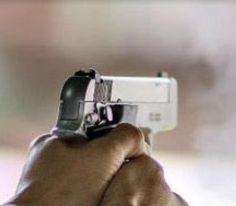 What model handgun is this? | Scrolller