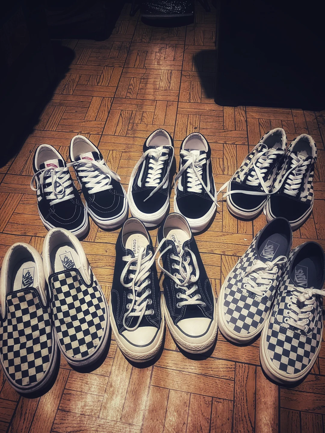 My monochrome collection | Scrolller