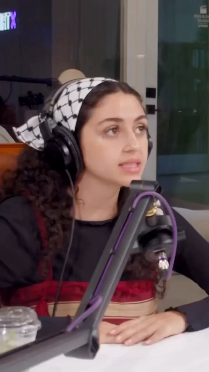 Lie detector | Scrolller