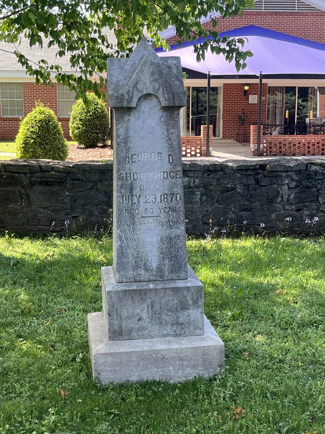 King Cemetery | Scrolller