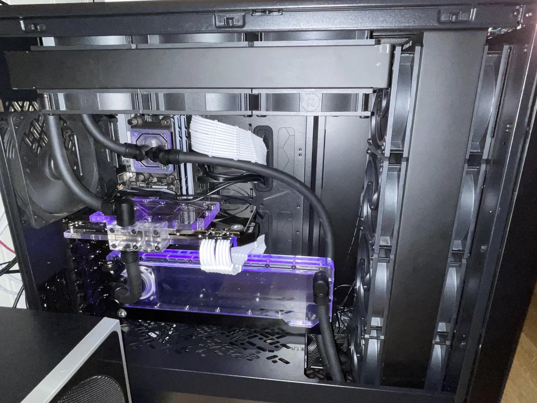 Questions regarding airflow | Scrolller