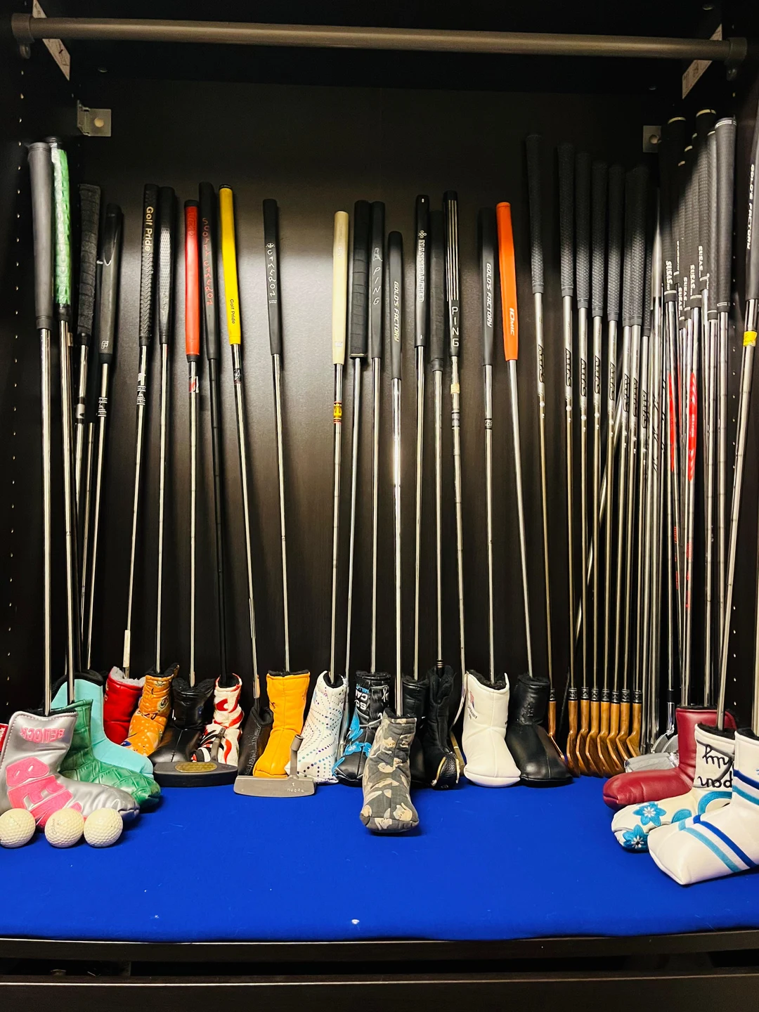 Anyone else collect putters? | Scrolller