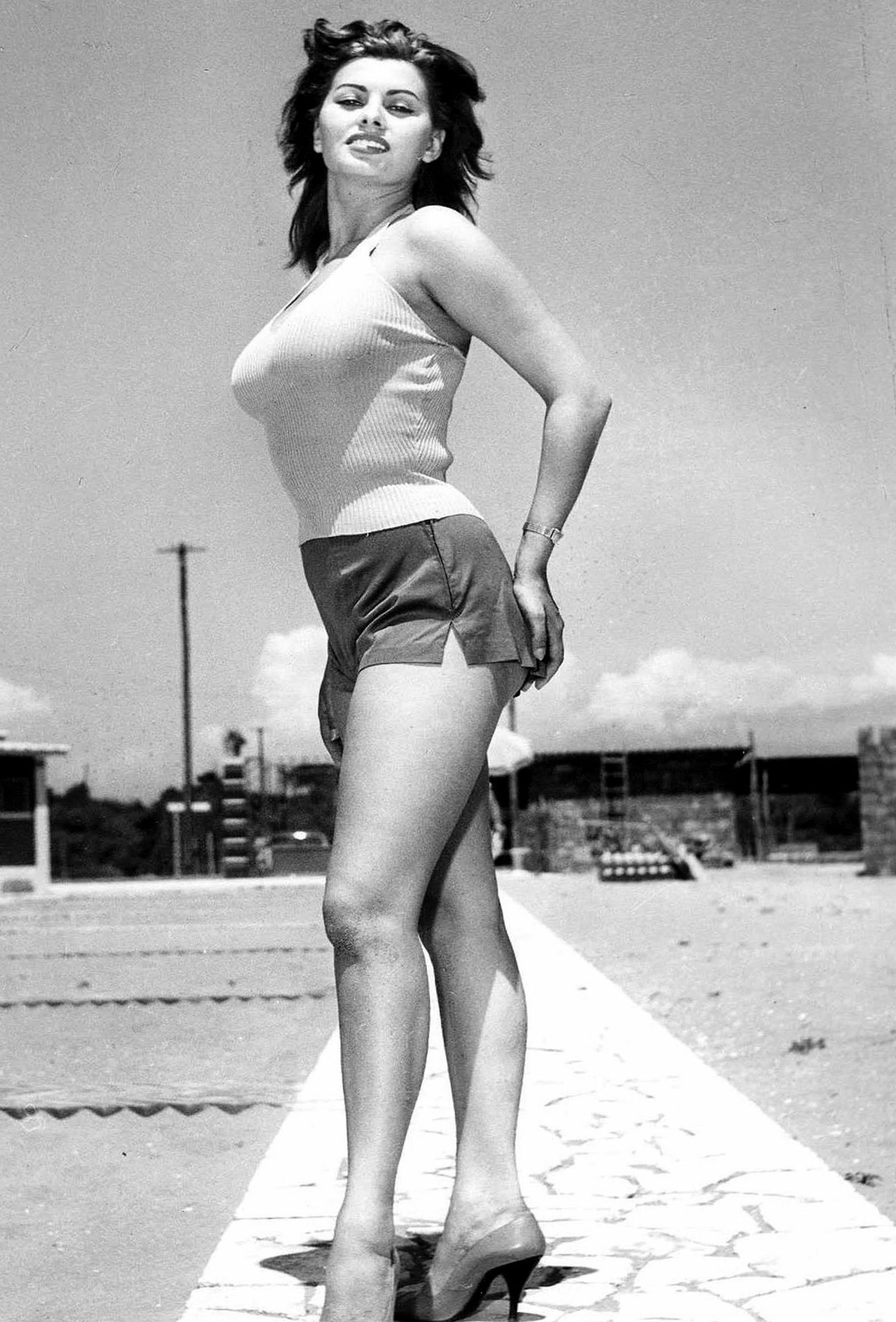 Discover more like OldSchoolCool: KEEPING THE SWIM OLD SCHOOL 1960 and Related Content | Scrolller