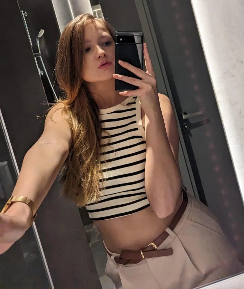 A deep gaze that tells a thousand stories | Scrolller