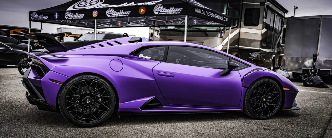 Lamborghini Huracan STO [7008x2932] | Scrolller