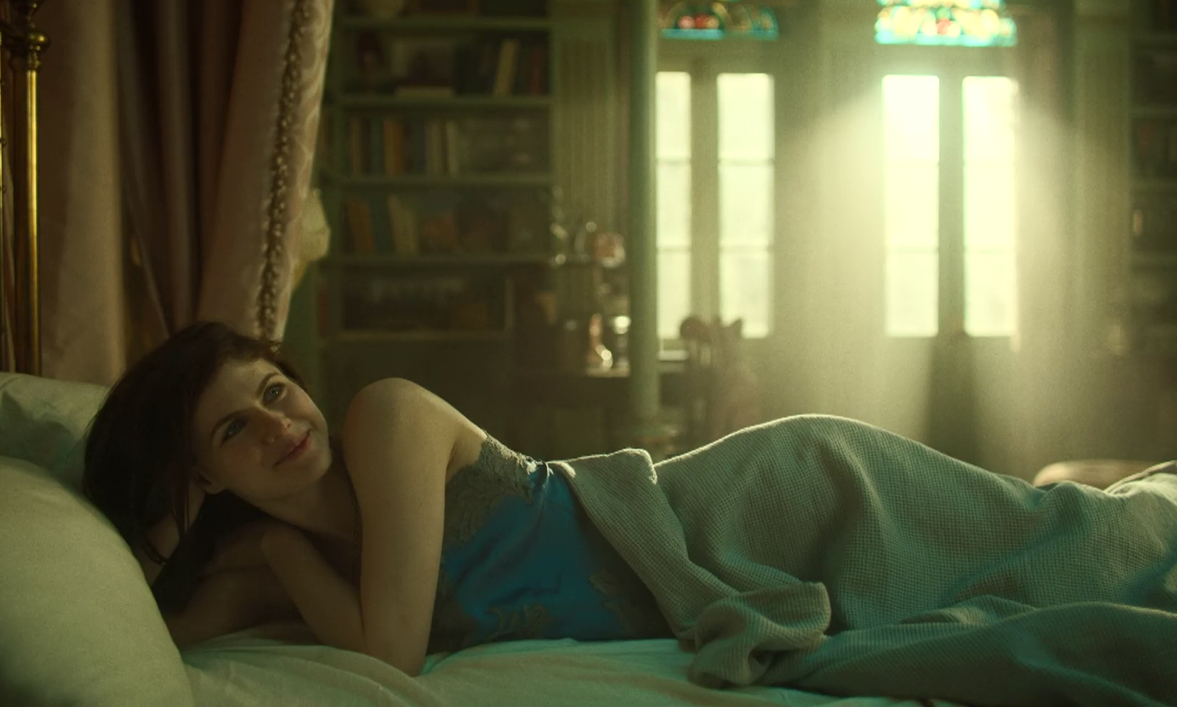 Mayfair Witches Episode 5 | Scrolller