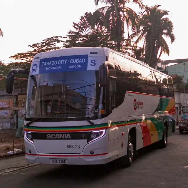 A Touring arrives from the garage | Scrolller