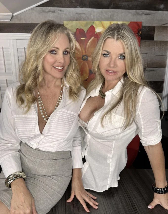 Julia Ann and Vicky Vette | Scrolller