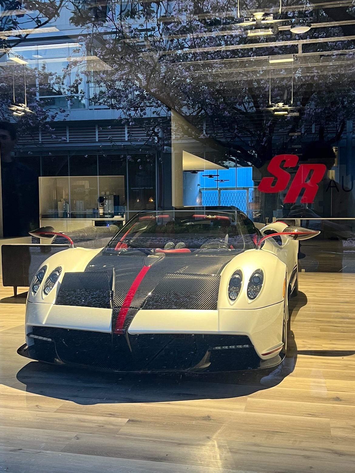 Beautiful Spec Huayra Roadster | Scrolller