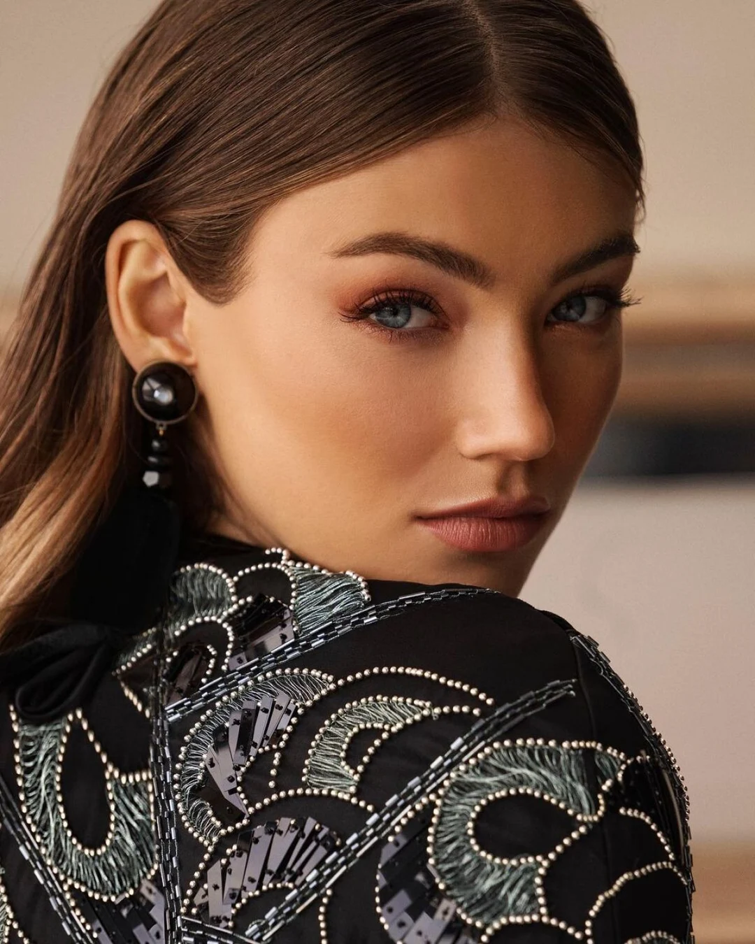 Lorena Rae | Scrolller