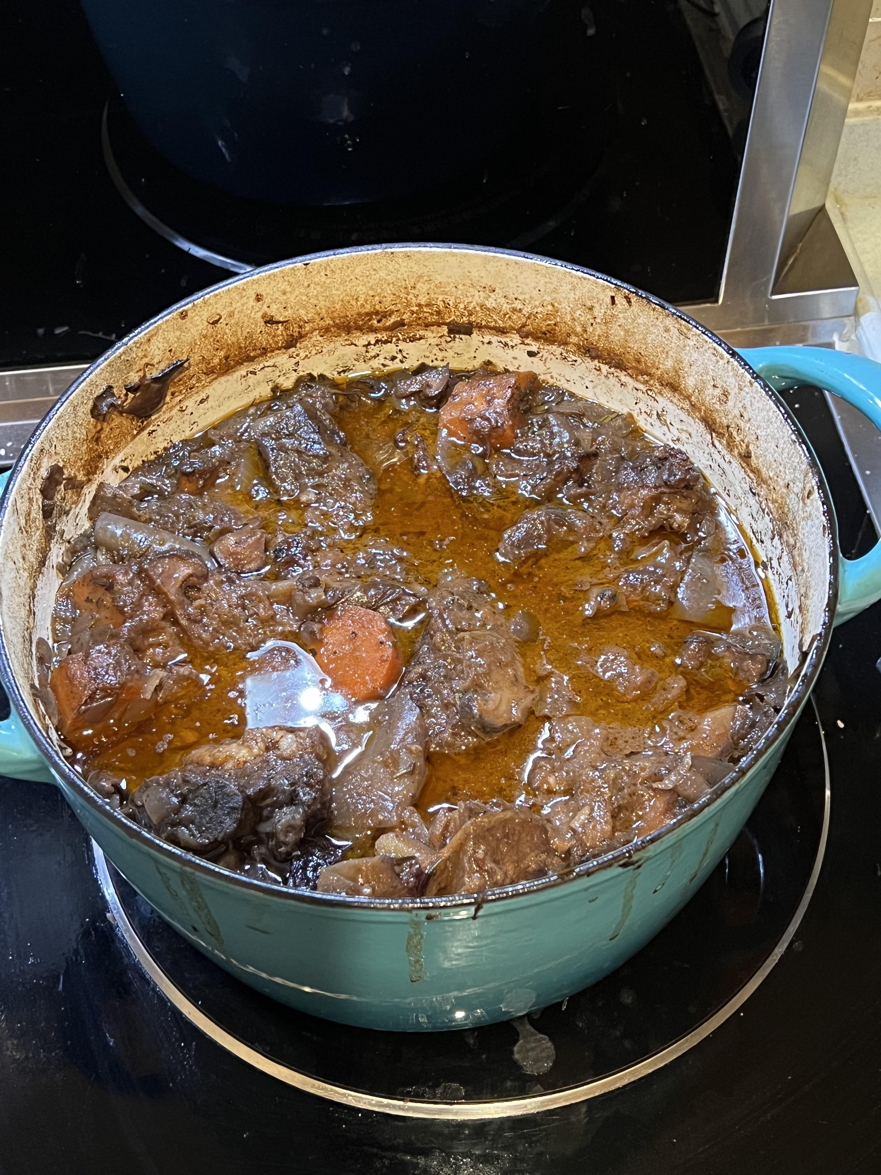 Beef ribs in red wine sauce | Scrolller