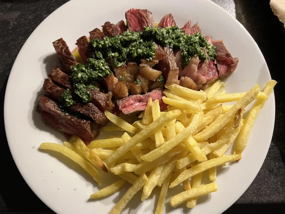 Steak & chips, anyone? | Scrolller
