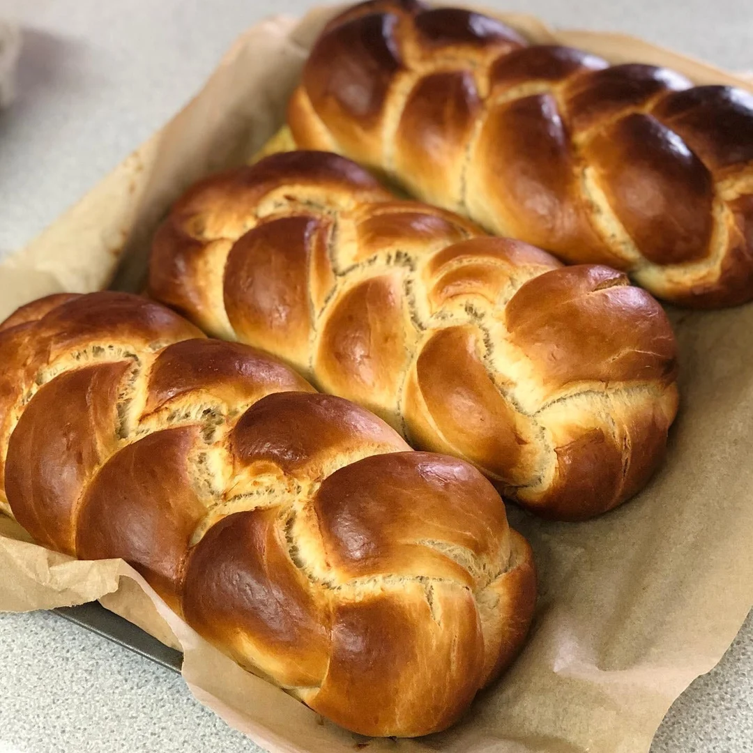 Very proud of the challahs I baked! | Scrolller