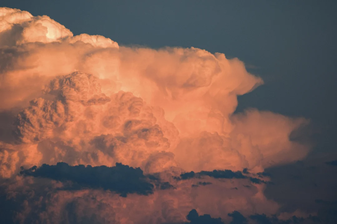 Tried my luck at shooting some clouds. | Scrolller