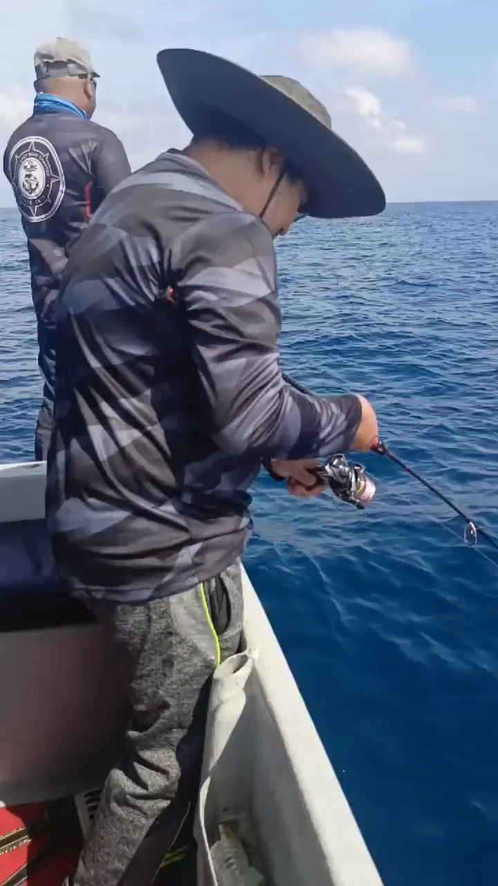 My first encounter with tenggiri | Scrolller