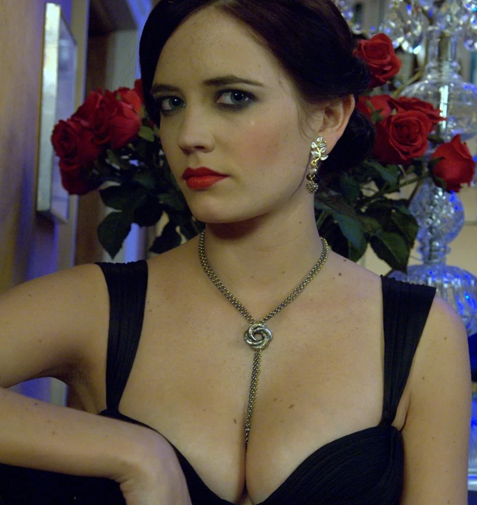 Eva Green | Scrolller