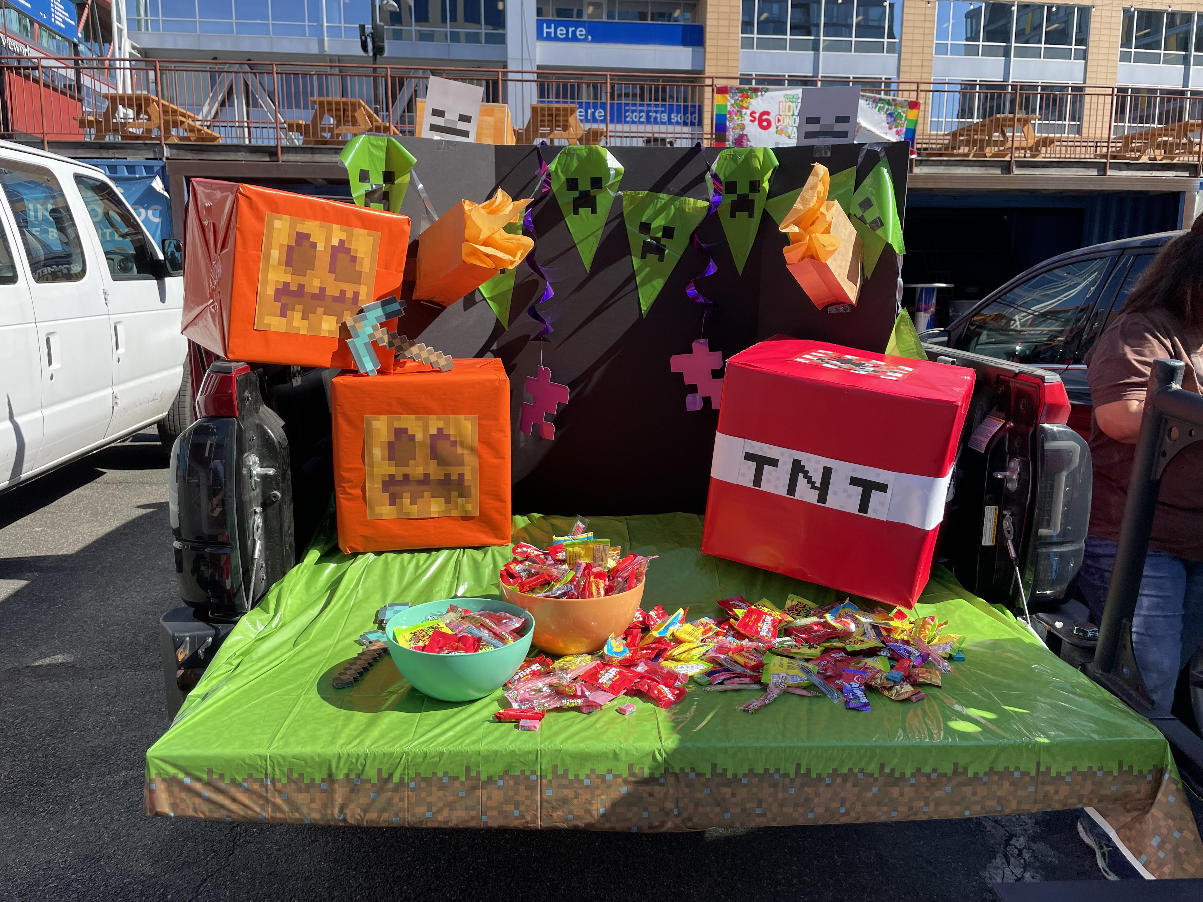 Trunk or Treat | Scrolller