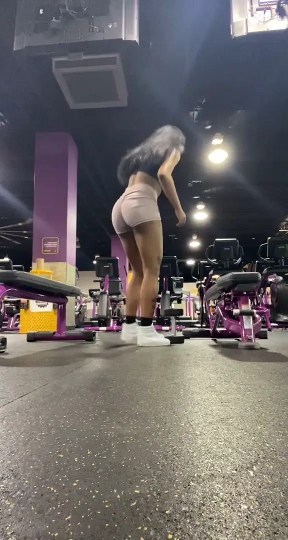 Bulgarian Split Squat form check ! | Scrolller