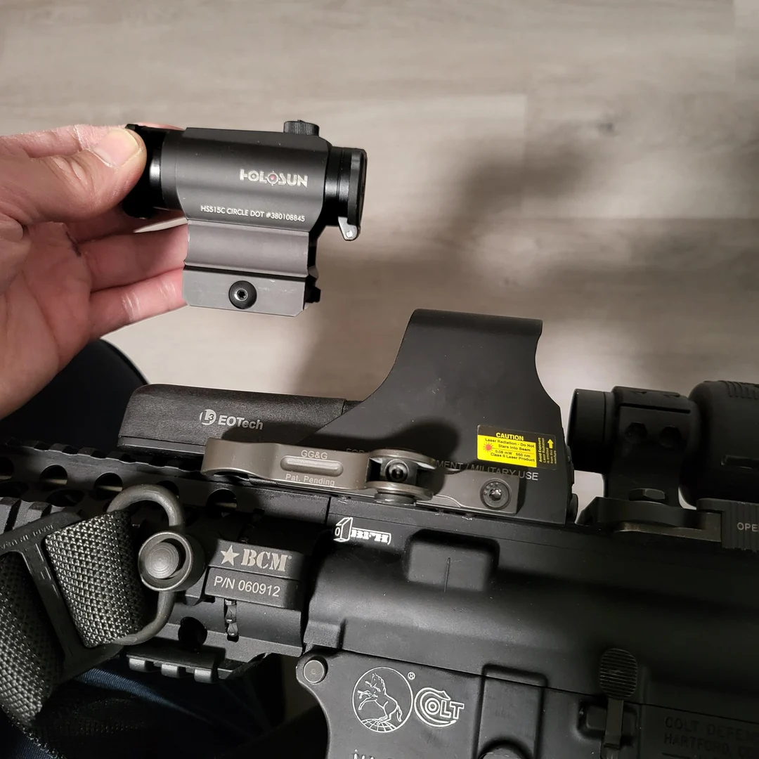 Which from these two sights would you choose from? | Scrolller