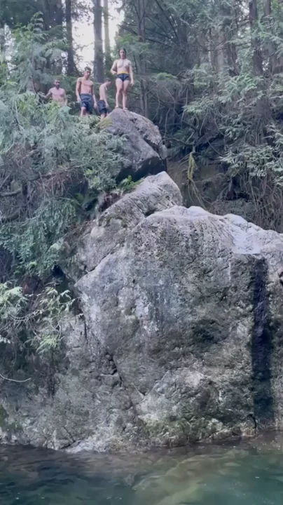 HMC while I go cliff diving | Scrolller