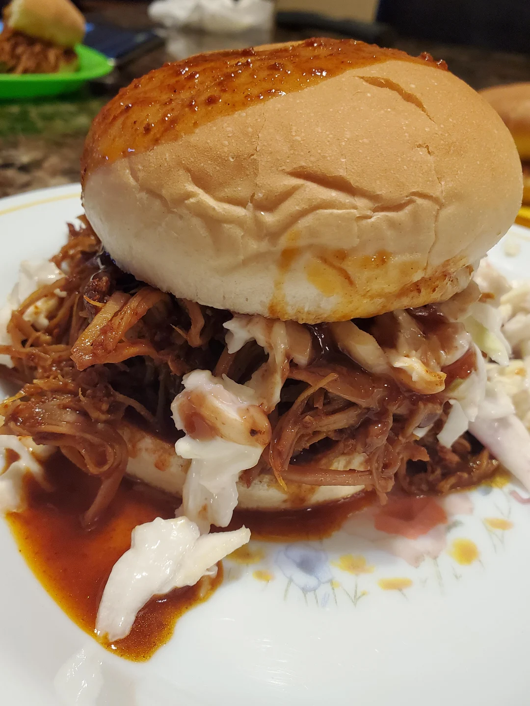 Pulled pork and coleslaw | Scrolller