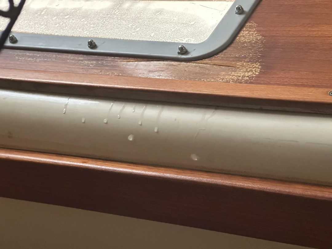 How to fix leaking windows ? | Scrolller