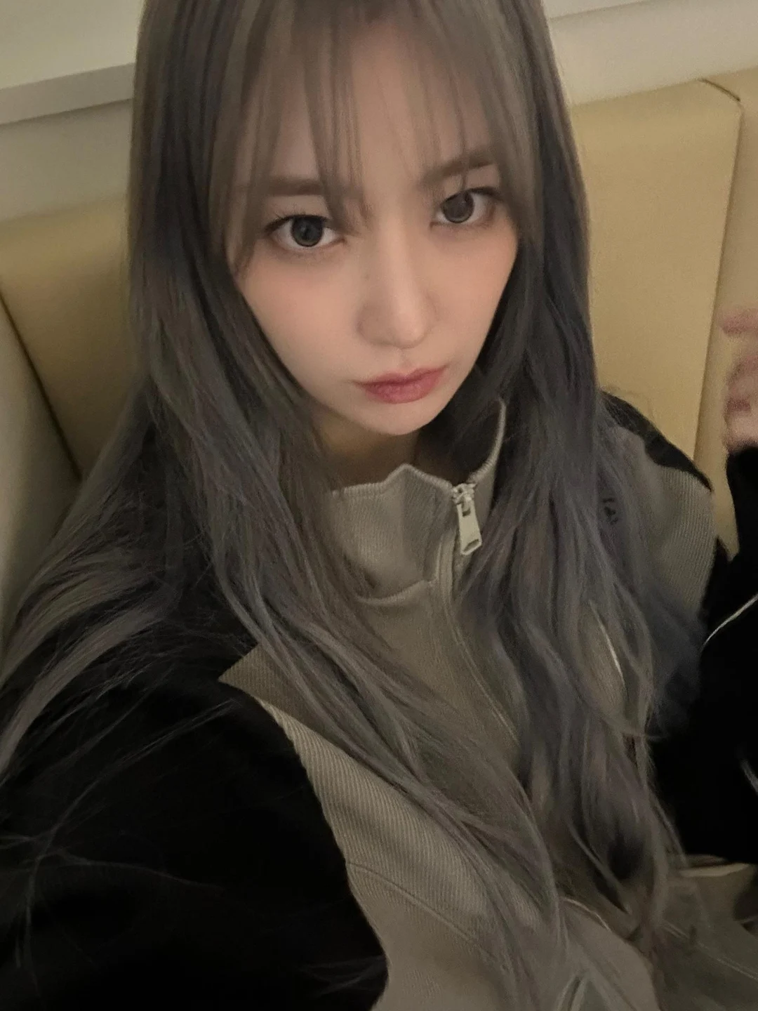 240115 Miyawaki Sakura Weverse Update | Scrolller