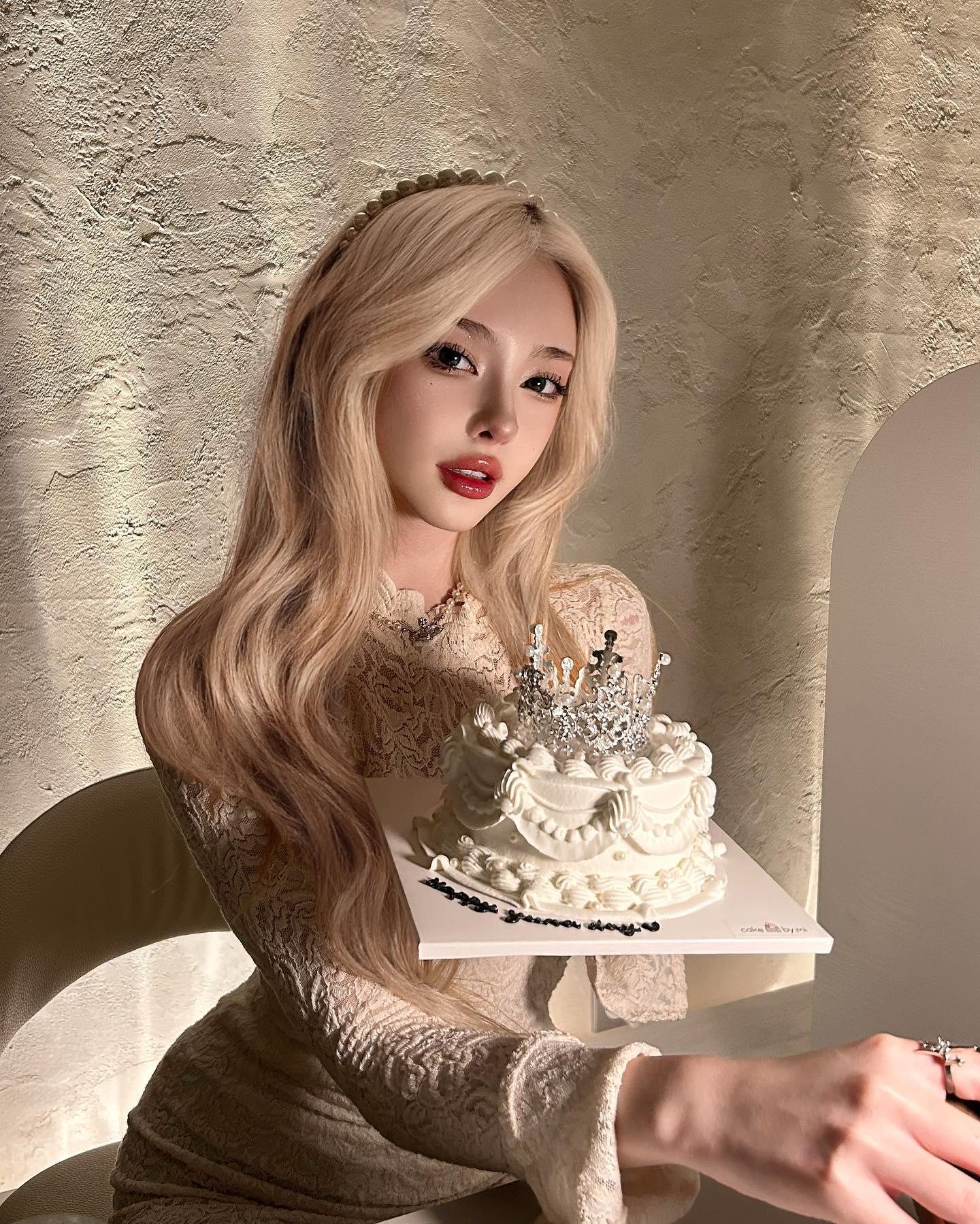 After the great shift, my girlfriend was worried I'd never quite be the same. I was a woman now ...