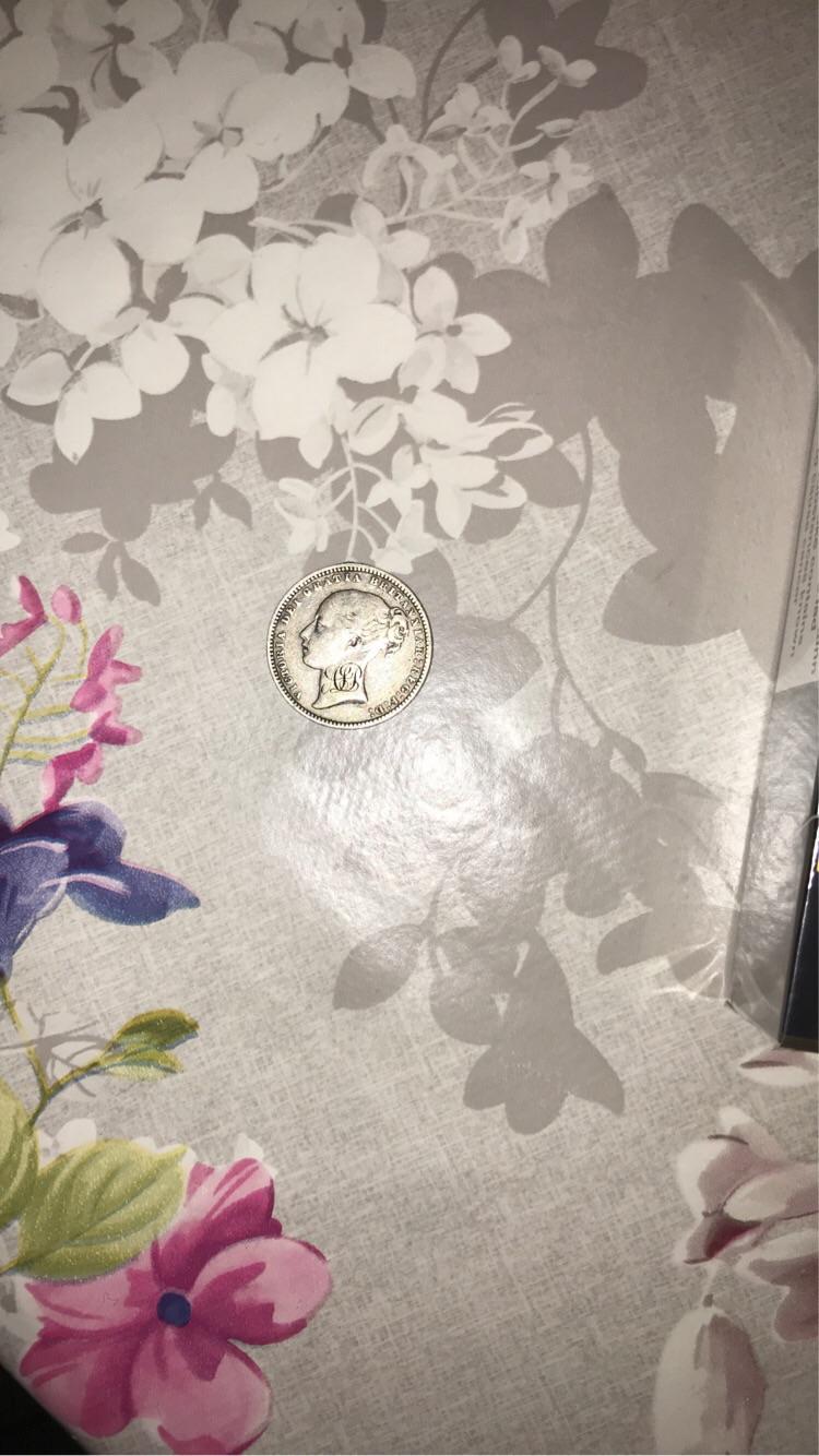 Something strange… | Scrolller