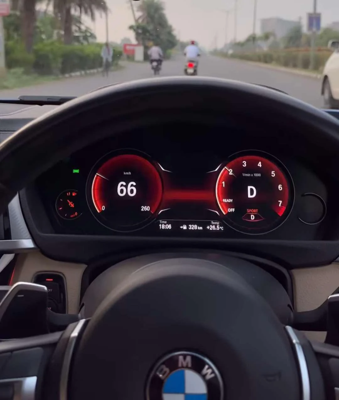 Which BMW is this judging by the speedo or dashboard? | Scrolller