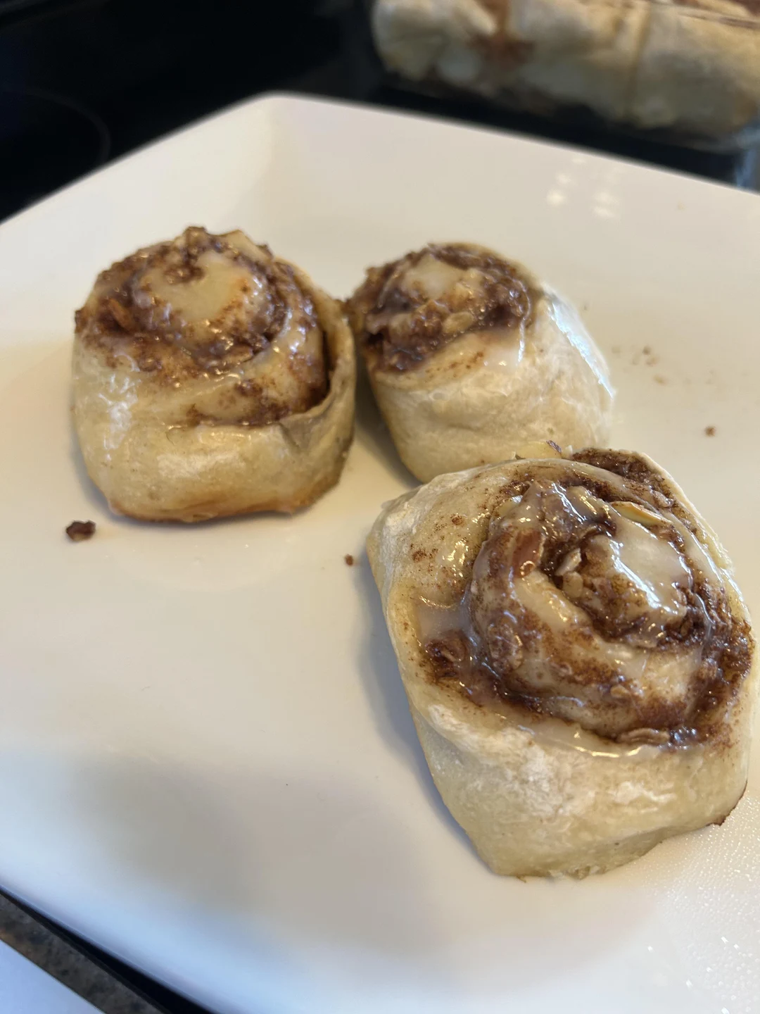i made cinnamon rolls with the saturday white bread from FWSY :) | Scrolller