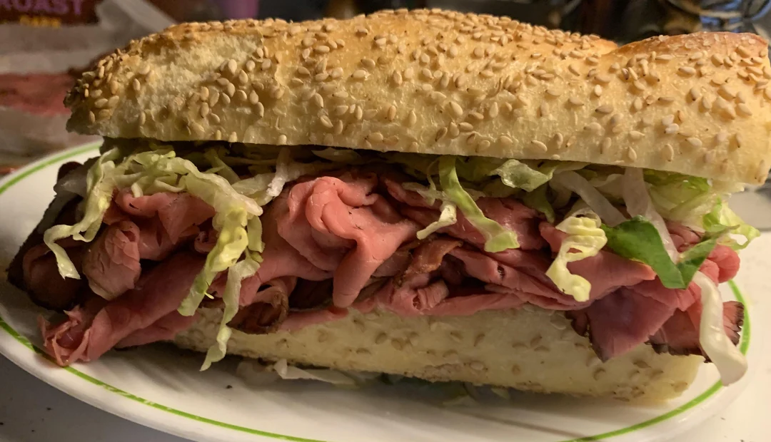 Just lettuce, olive oil, vinegar, and a lot of roast beef | Scrolller