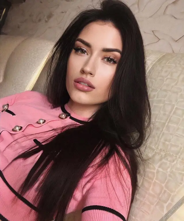 Alexandra Kosheleva | Scrolller