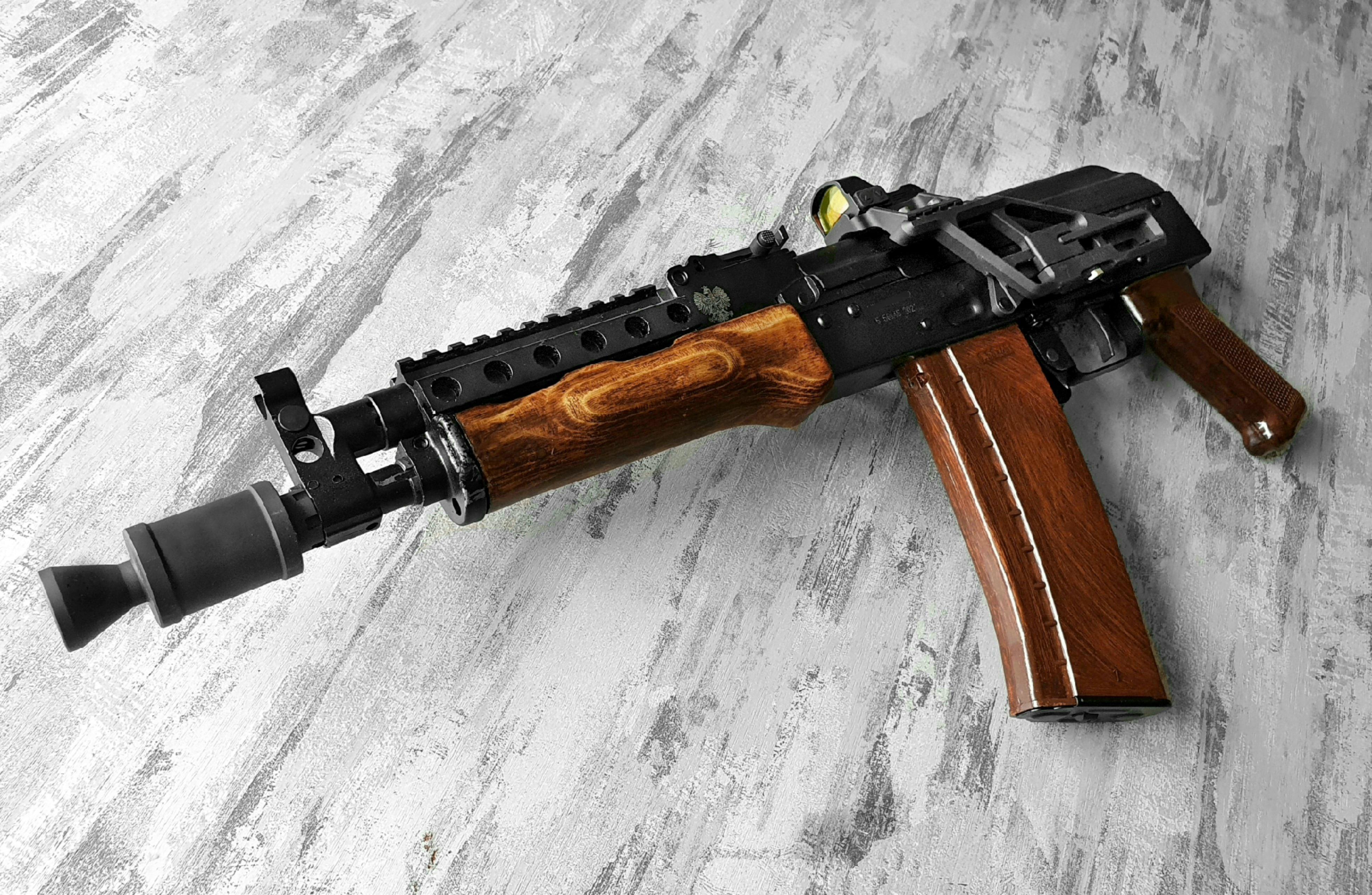 Wood + Bakelite > Rattlecan | Scrolller