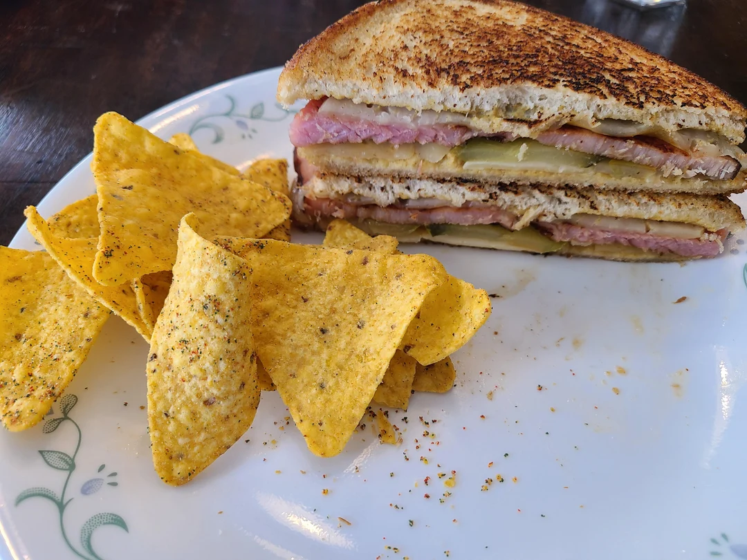 Grilled Ham And Cheese Sandwich | Scrolller