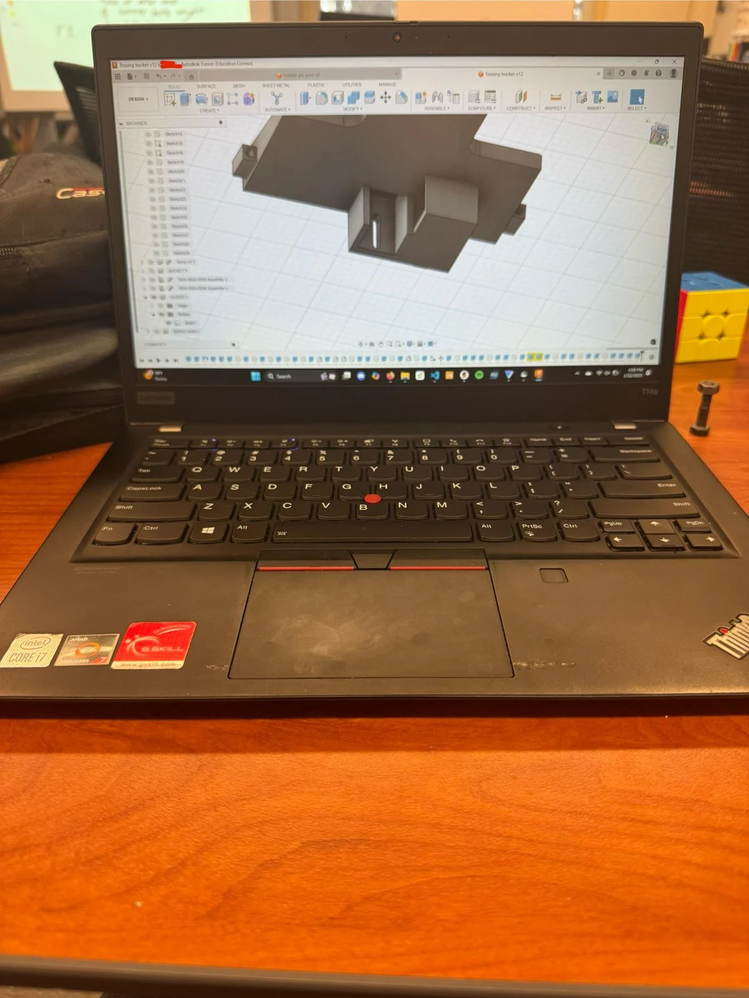 Guess my GPA based off my laptop | Scrolller