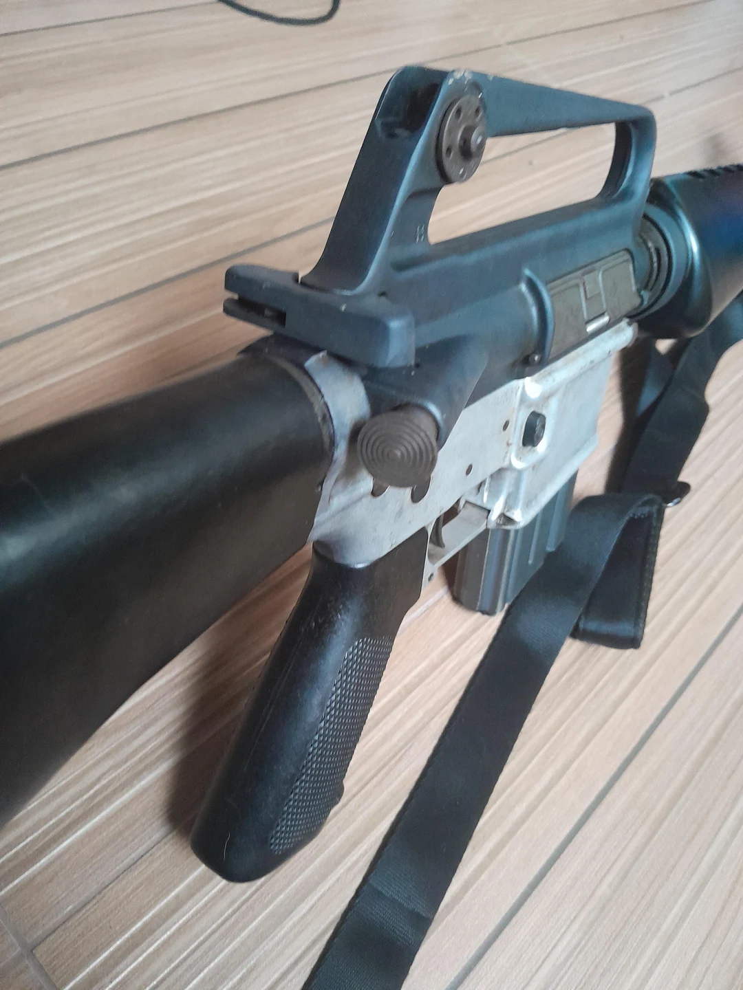 M16A1 with A2 Forward Assist | Scrolller