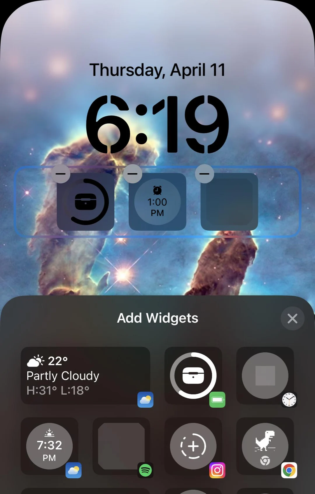 Is the spotify widget glitching out for anyone else? | Scrolller