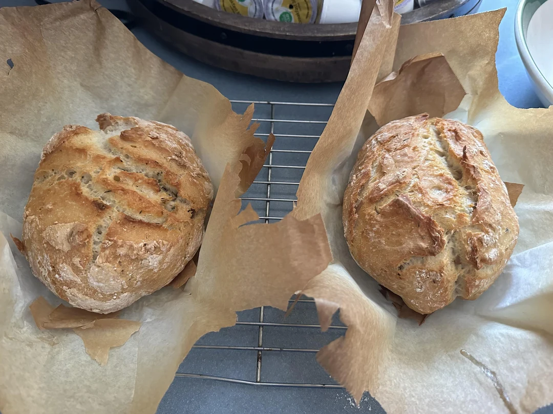 I made no knead bread for the first time yesterday and it was delicious! | Scrolller