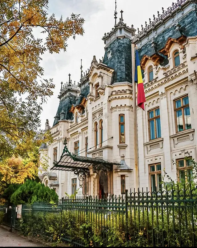 Bucharest-ROMANIA 💙💙 | Scrolller