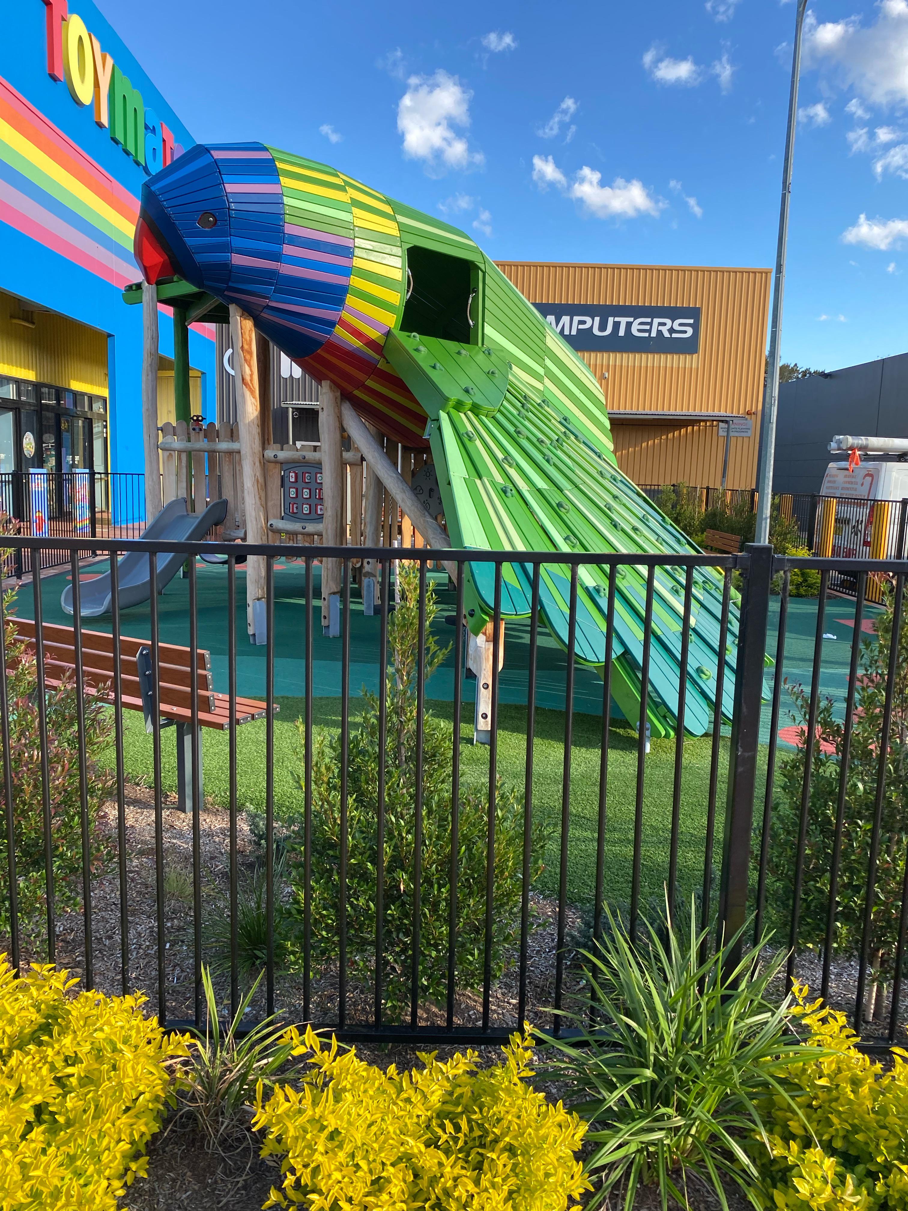 Rainbow lorikee playground | Scrolller