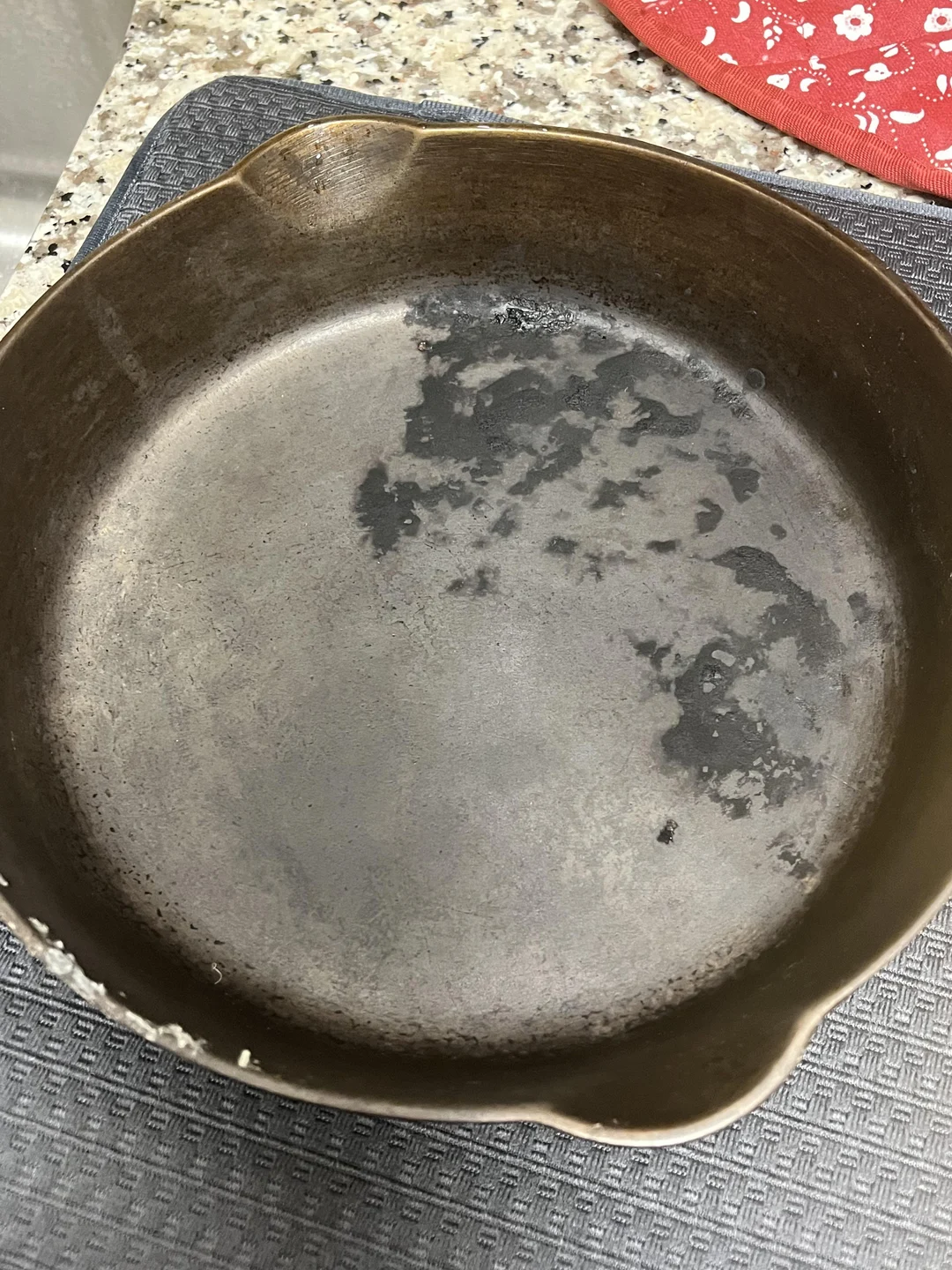 Need help with burnt food in skillet | Scrolller